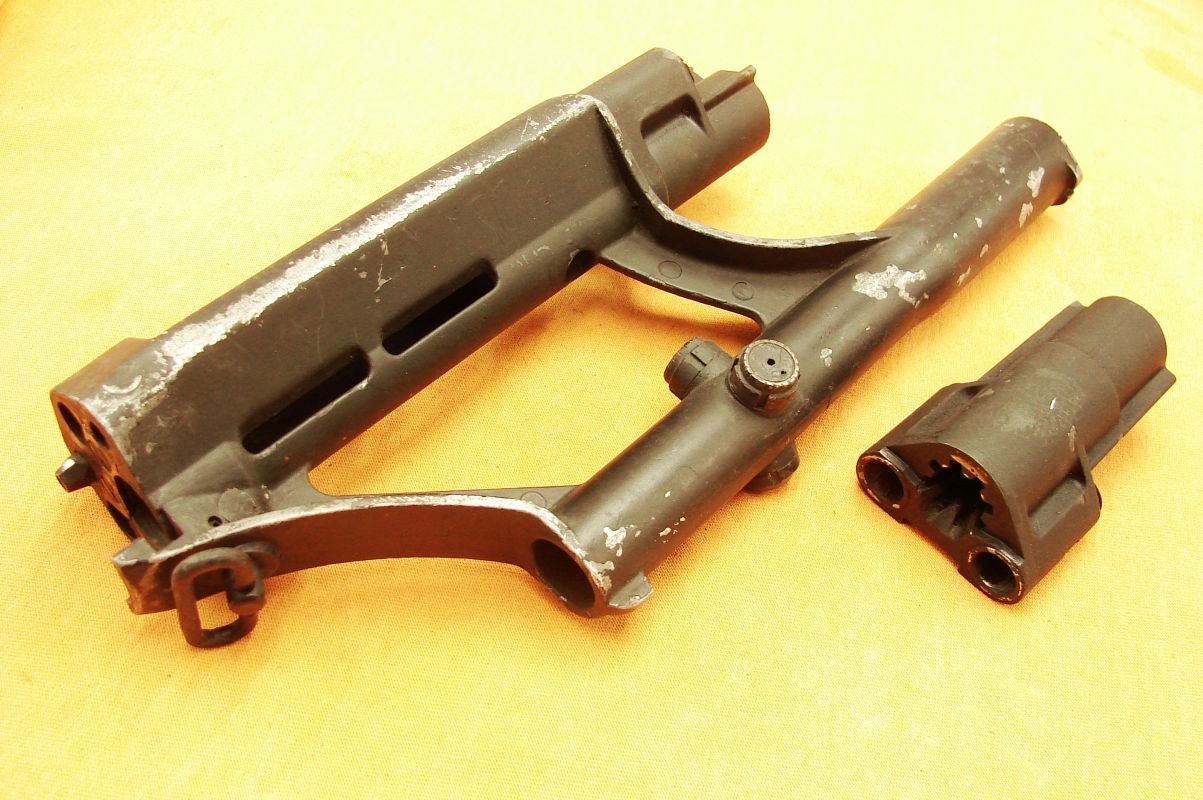 STEYR AUG CUT RECEIVER - Genuine militaria