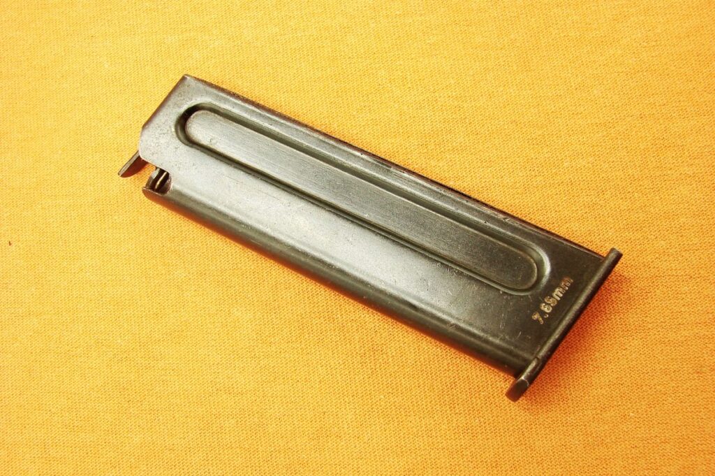 ZASTAVA M70 MAGAZINE 32 acp - Genuine militaria